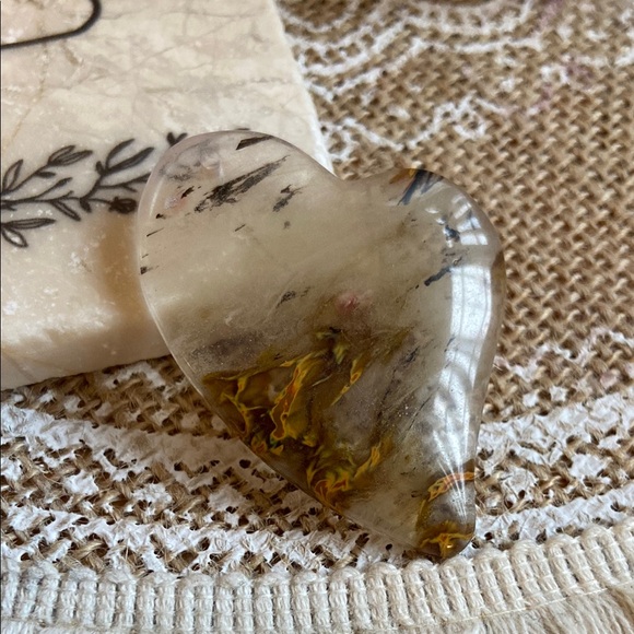 Handmade | Jewelry | Botanical Heart Resin Art | Poshmark